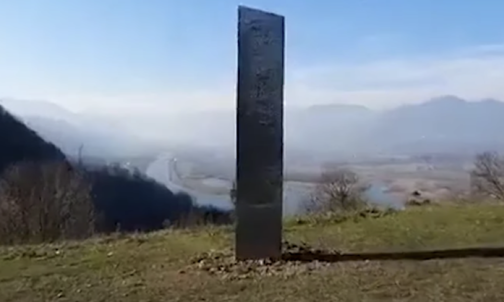 Un altro misterioso monolite è apparso in Romania - Associazione L ...