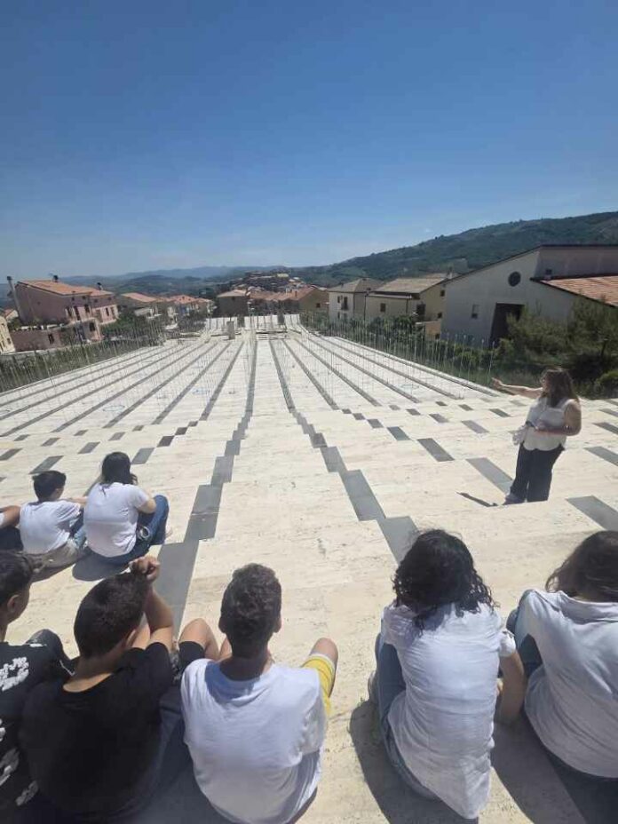 IC Bracciano emoziona al concorso "I colori della vita"